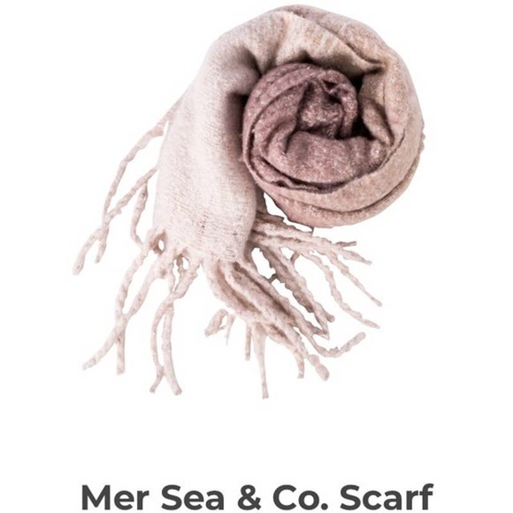 Mer Sea | Accessories | Nwt Mersea Co X Fabfitfun Cozy Wrap Scarf ...